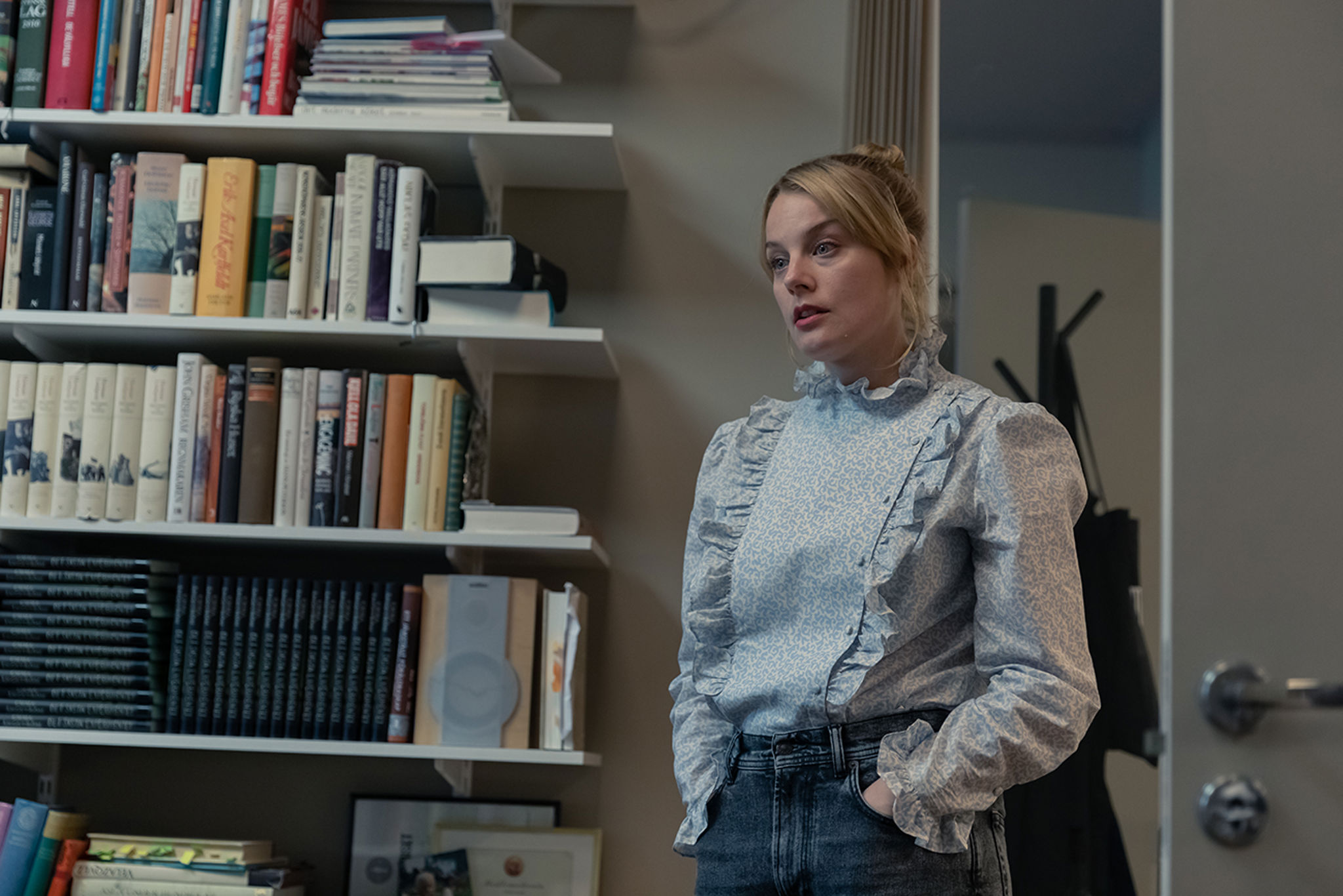 Netflix’s Love and Anarchy in Dolby Vision – Dolby Professional - Dolby ...